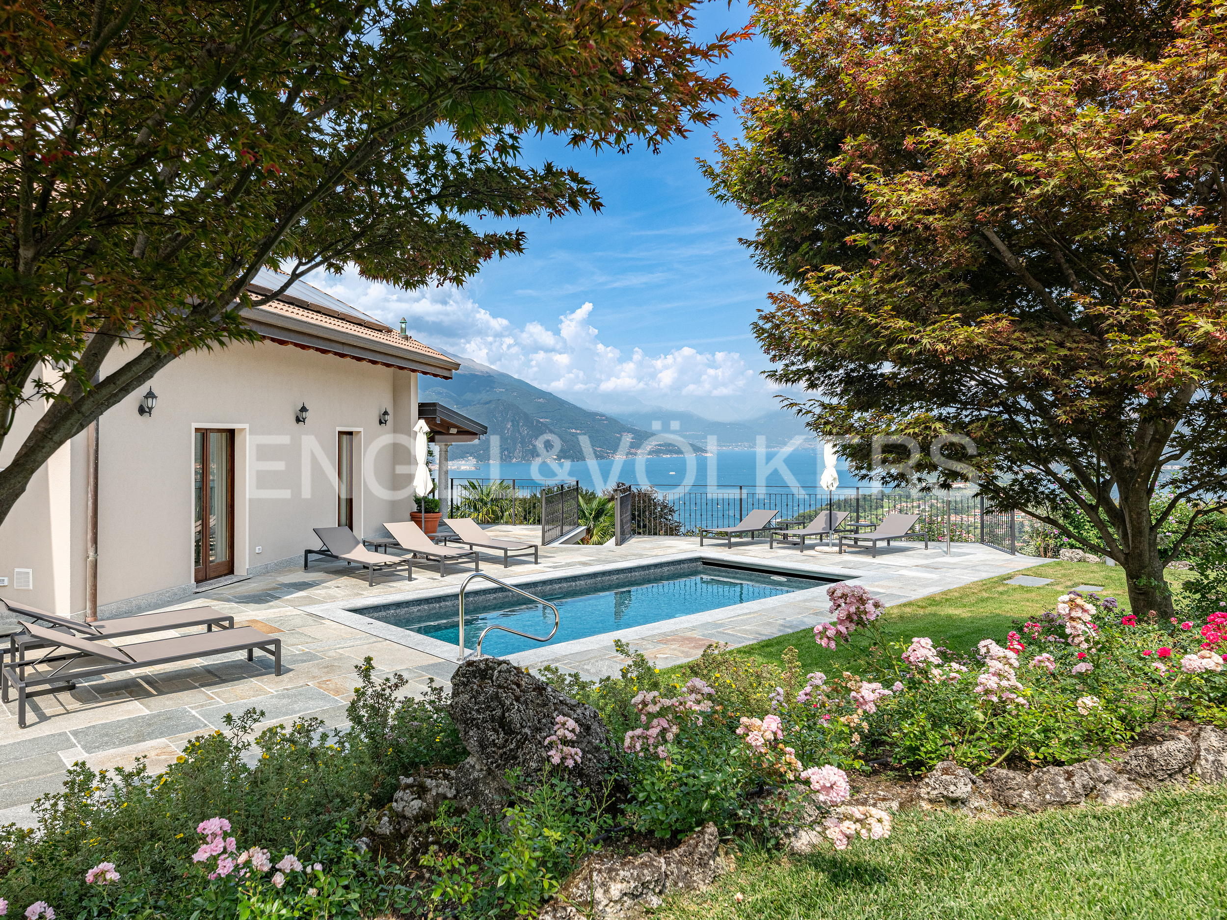 Exclusive property with spectacular views of Bellagio and Lake Como